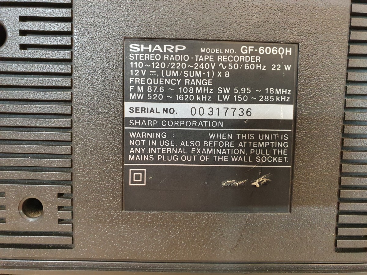 Sharp GF-6060 - Eksponat - Wehikuł Czasu